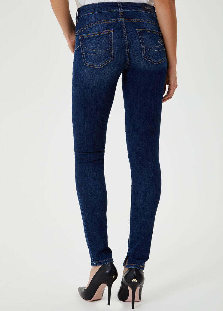 Jeans donna: bottom up, eleganti o casual, in denim | LIU JO